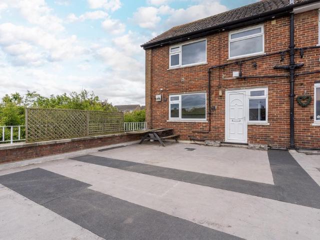 3 bedroom apartment to rent