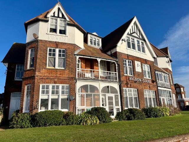 3 bedroom apartment to rent