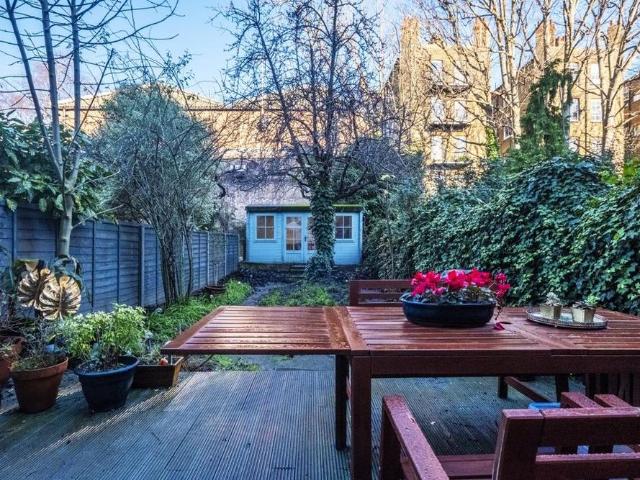 3 bedroom apartment to rent