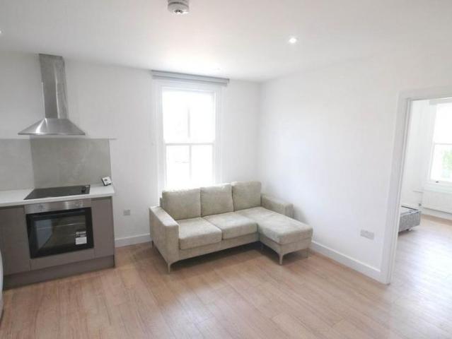 3 bedroom apartment to rent