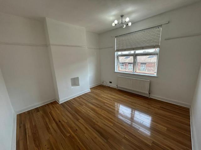 3 bedroom apartment to rent