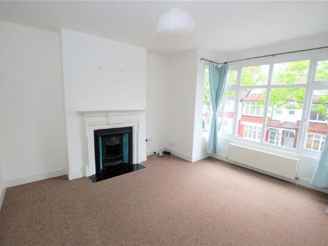 3 bedroom apartment to rent