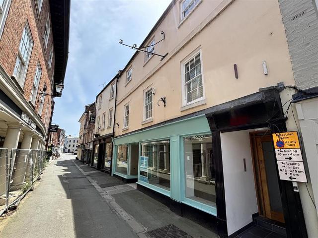 3 bedroom apartment to rent