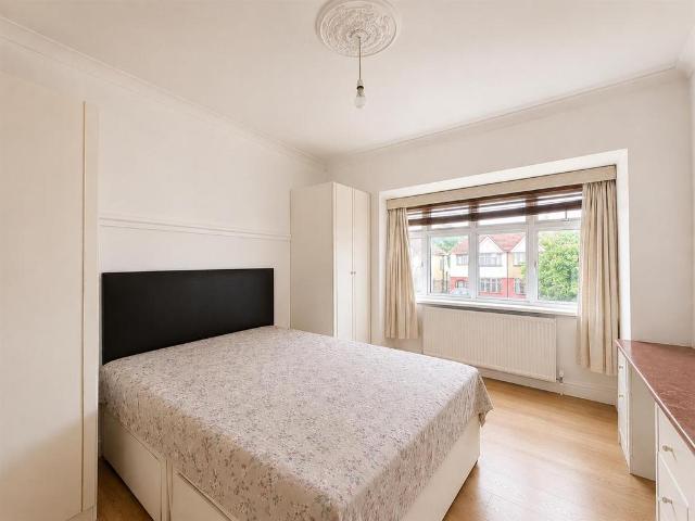 3 bedroom apartment to rent