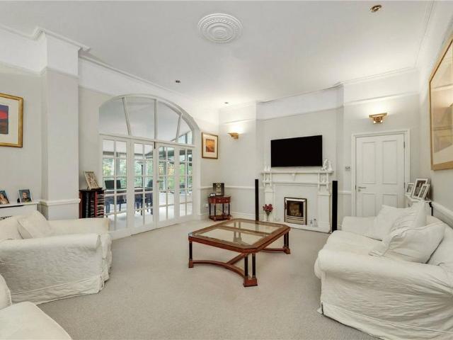 3 bedroom apartment to rent