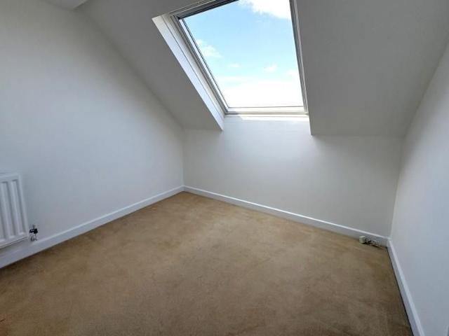 3 bedroom apartment to rent