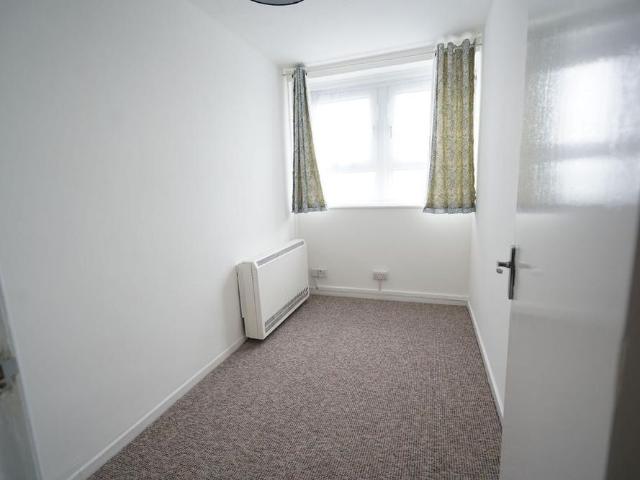 3 bedroom apartment to rent