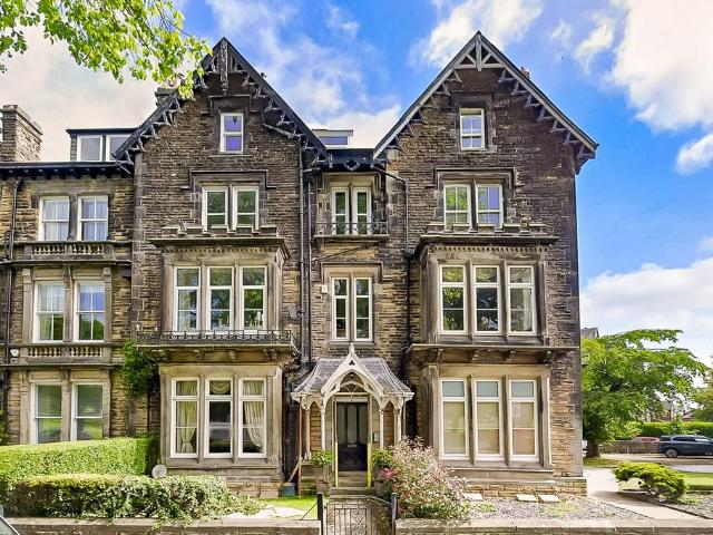 3 bedroom apartment to rent