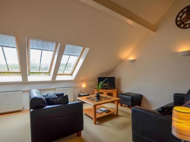 3 bedroom apartment to rent