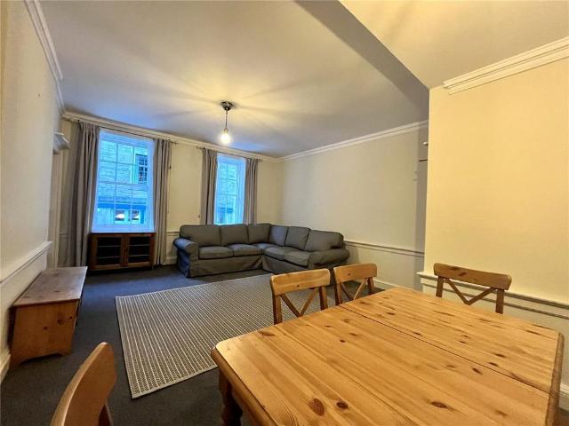 3 bedroom apartment to rent