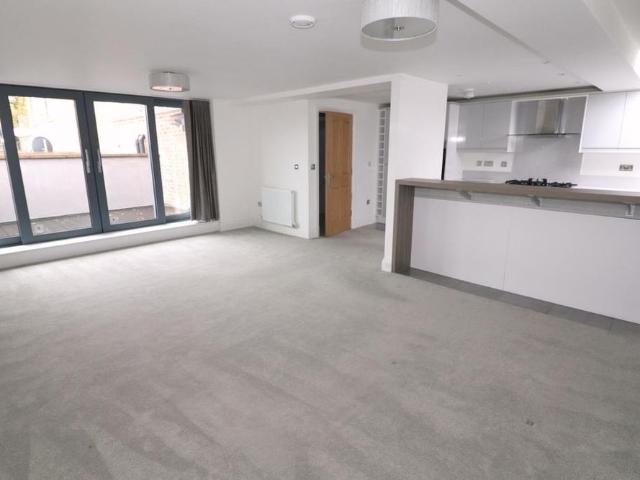 3 bedroom apartment to rent