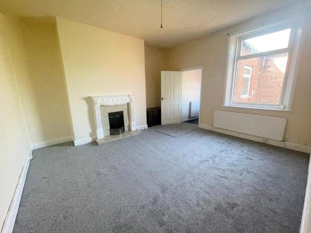 3 bedroom apartment to rent