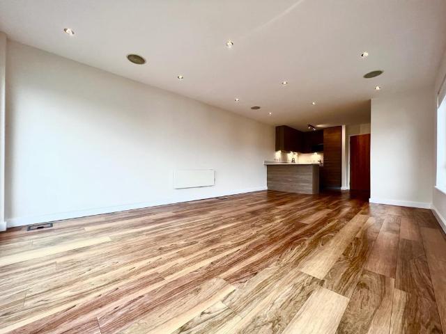3 bedroom apartment to rent