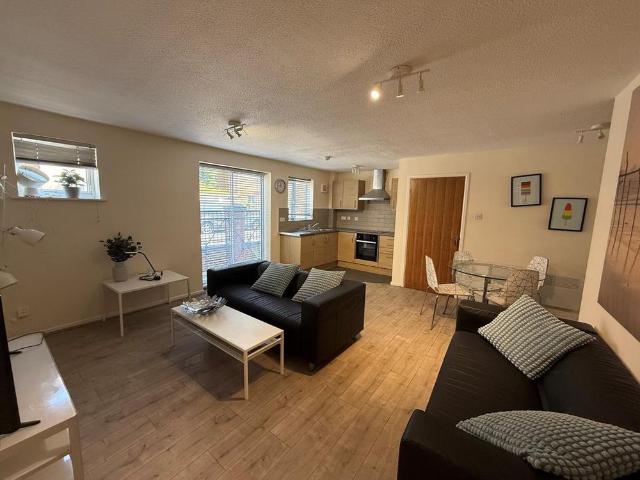 3 bedroom apartment to rent
