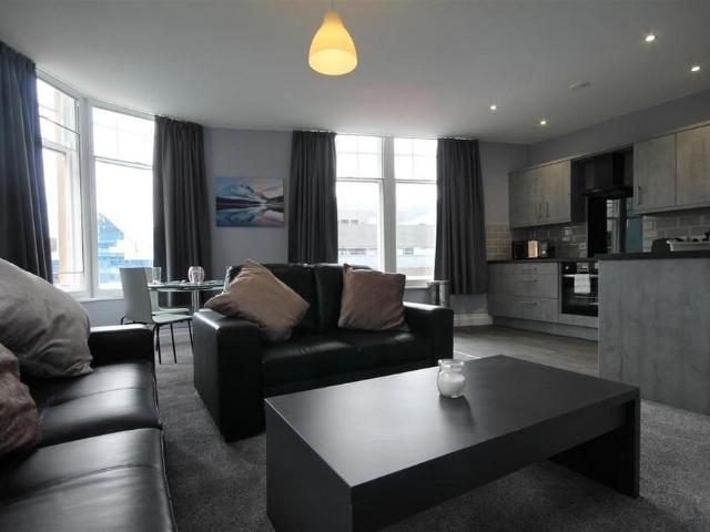 3 bedroom apartment to rent