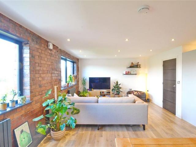 3 bedroom apartment to rent