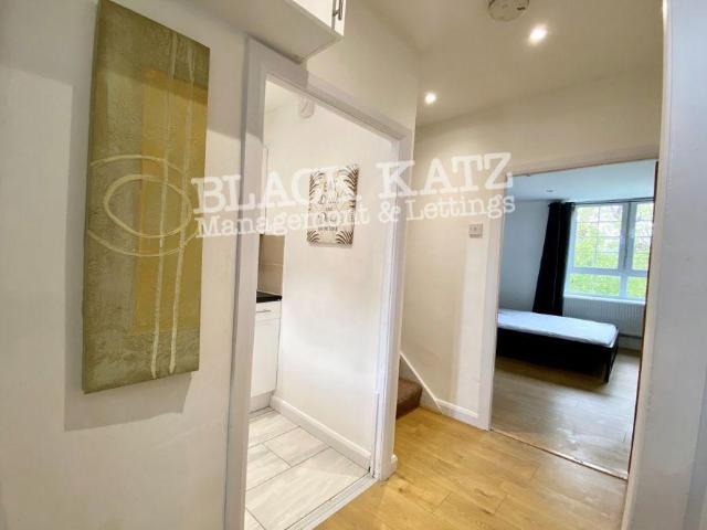 3 bedroom apartment to rent