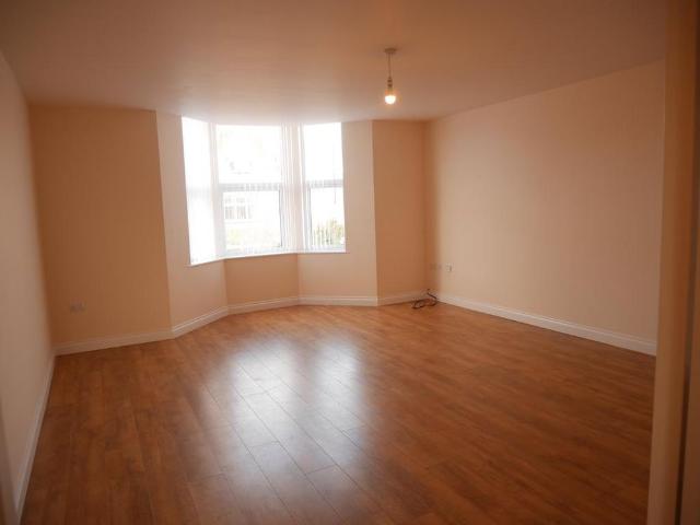 3 bedroom apartment to rent