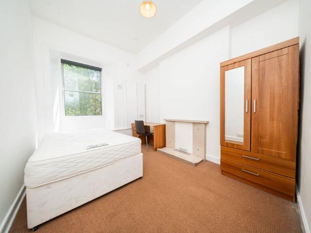 3 bedroom apartment to rent