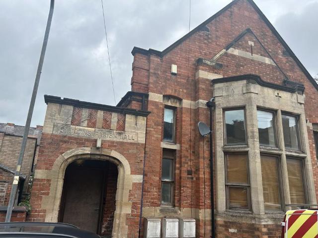 3 bedroom apartment to rent