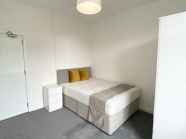 3 bedroom apartment to rent