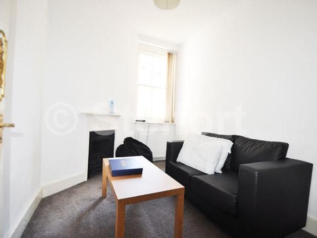 3 bedroom apartment to rent