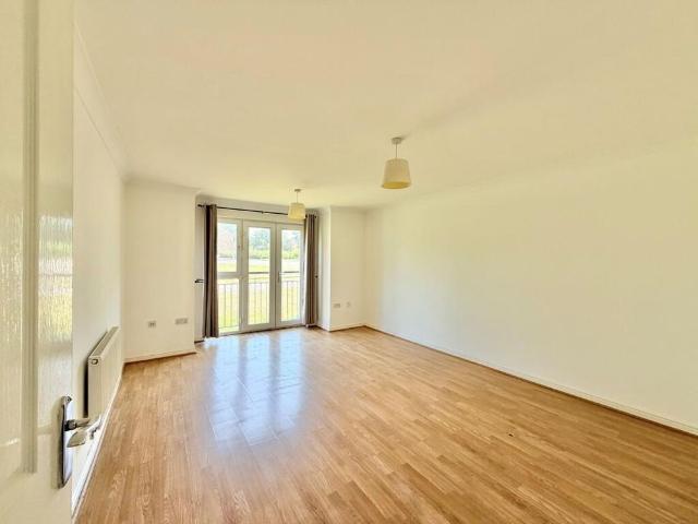 3 bedroom apartment to rent