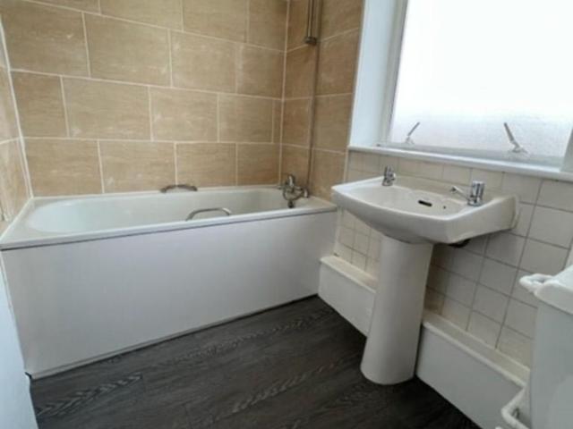 3 bedroom apartment to rent