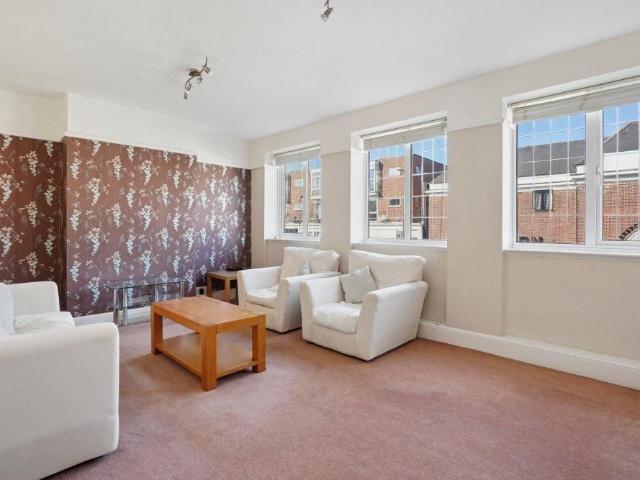 3 bedroom apartment to rent