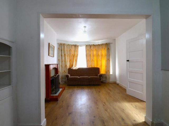 3 bedroom apartment to rent