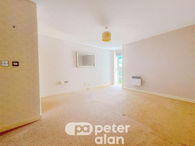 3 bedroom apartment to rent