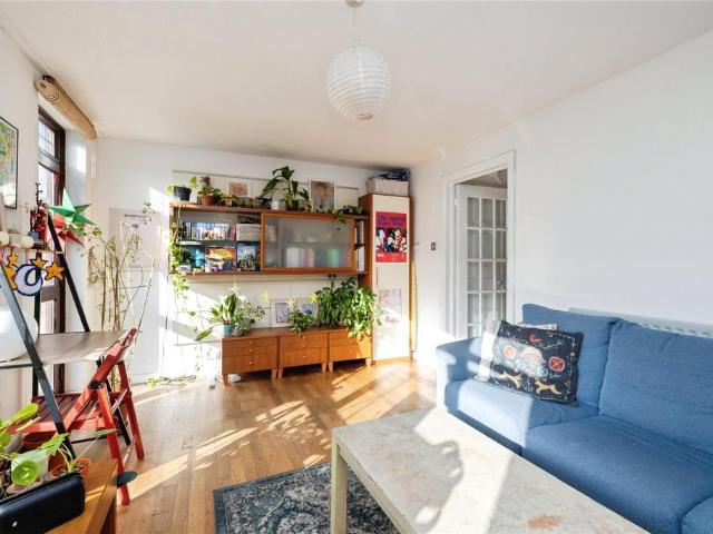 3 bedroom apartment to rent