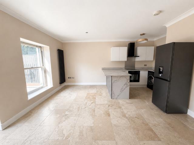 3 bedroom apartment to rent