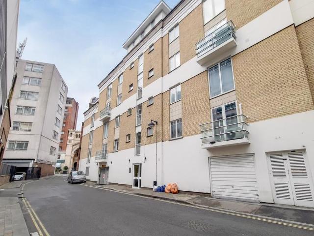 3 bedroom apartment to rent