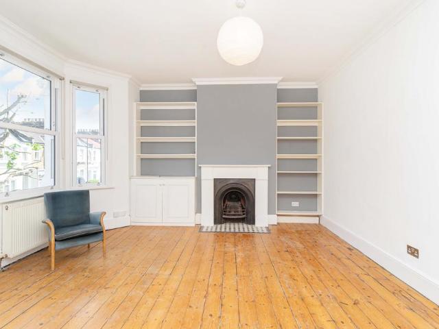 3 bedroom apartment to rent