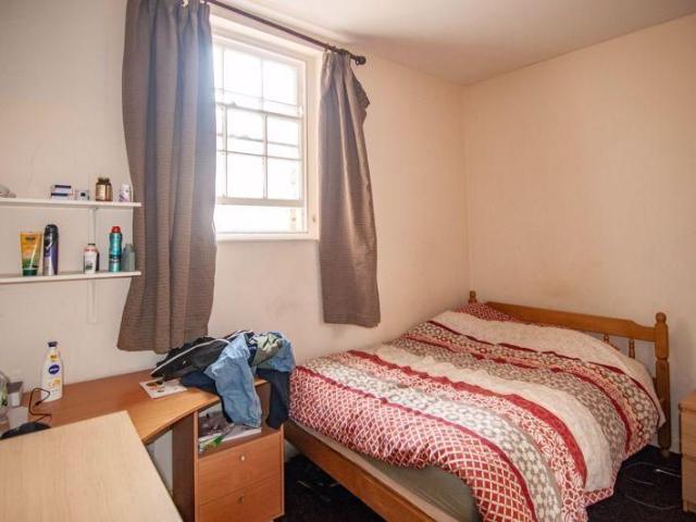 3 bedroom apartment to rent