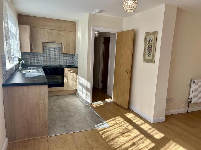 3 bedroom apartment to rent