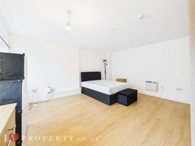 3 bedroom apartment to rent