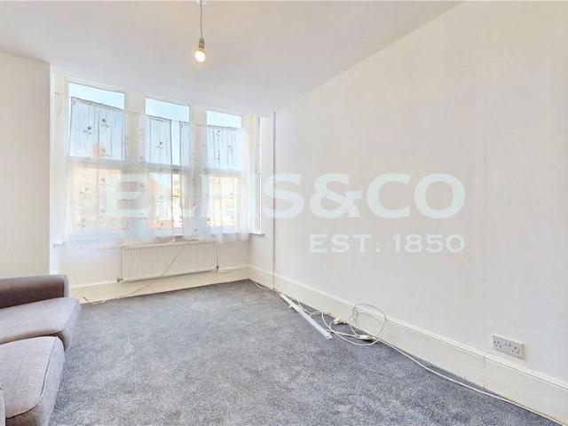 3 bedroom apartment to rent