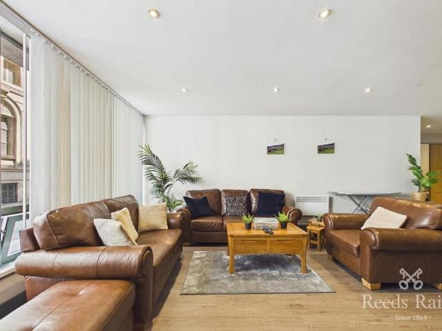 3 bedroom apartment to rent