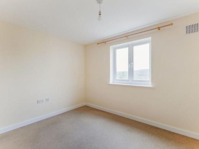 3 bedroom apartment to rent