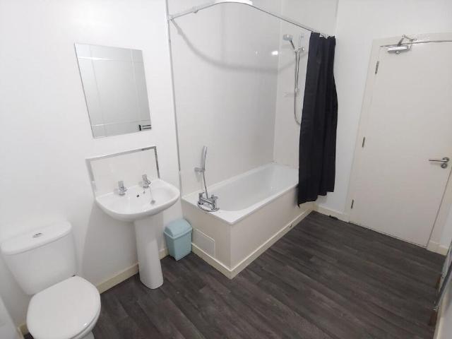 3 bedroom apartment to rent