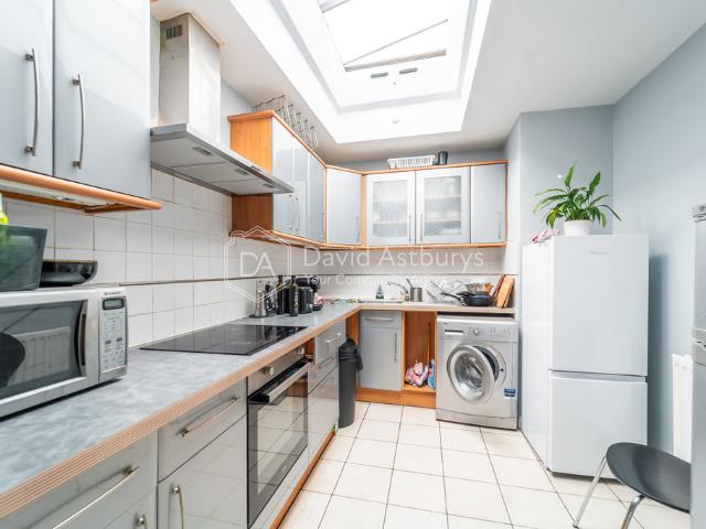 3 bedroom apartment to rent