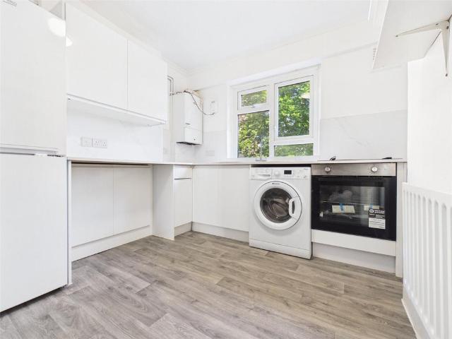 3 bedroom apartment to rent
