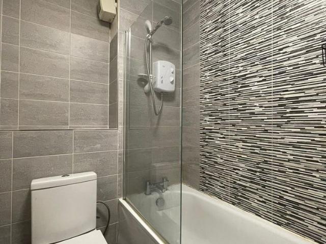 3 bedroom apartment to rent