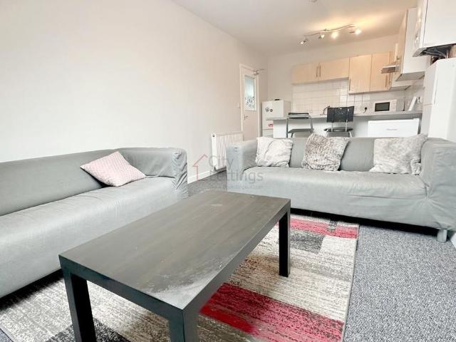 3 bedroom apartment to rent