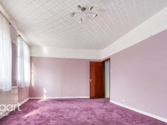3 bedroom apartment to rent