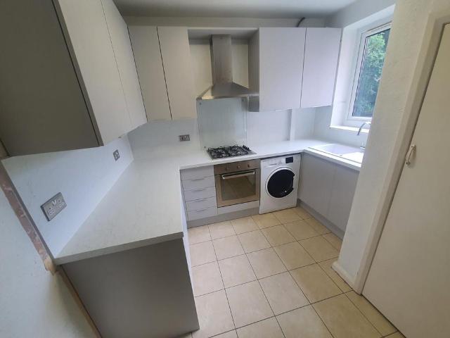 3 bedroom apartment to rent