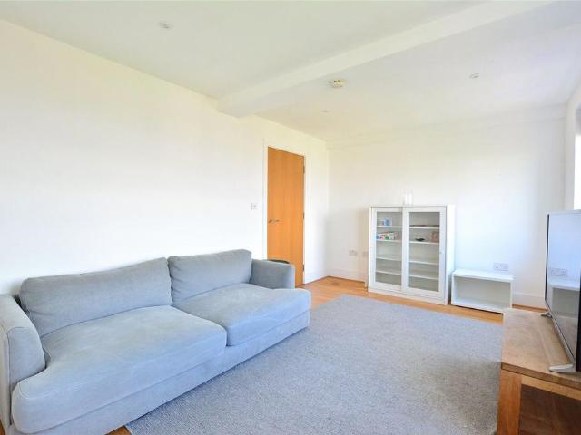3 bedroom apartment to rent