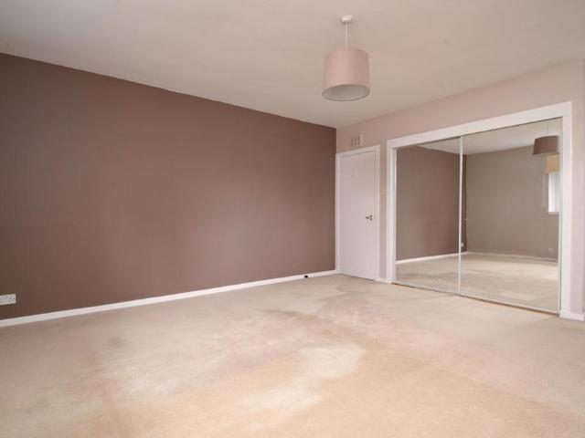 3 bedroom apartment to rent